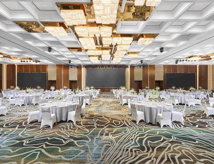 Vinpearl Landmark 81, Autograph Collection