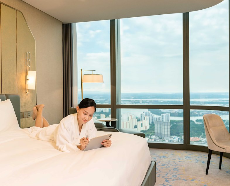 Vinpearl Landmark 81 Autograph Collection