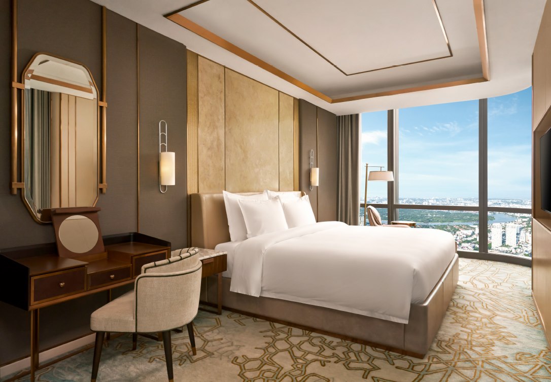 Vinpearl Landmark 81 Autograph Collection